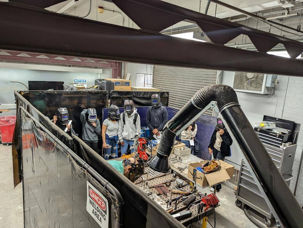 UTC Partners at NJIT Host Campus Tour for STEM Students - Rutgers CAIT